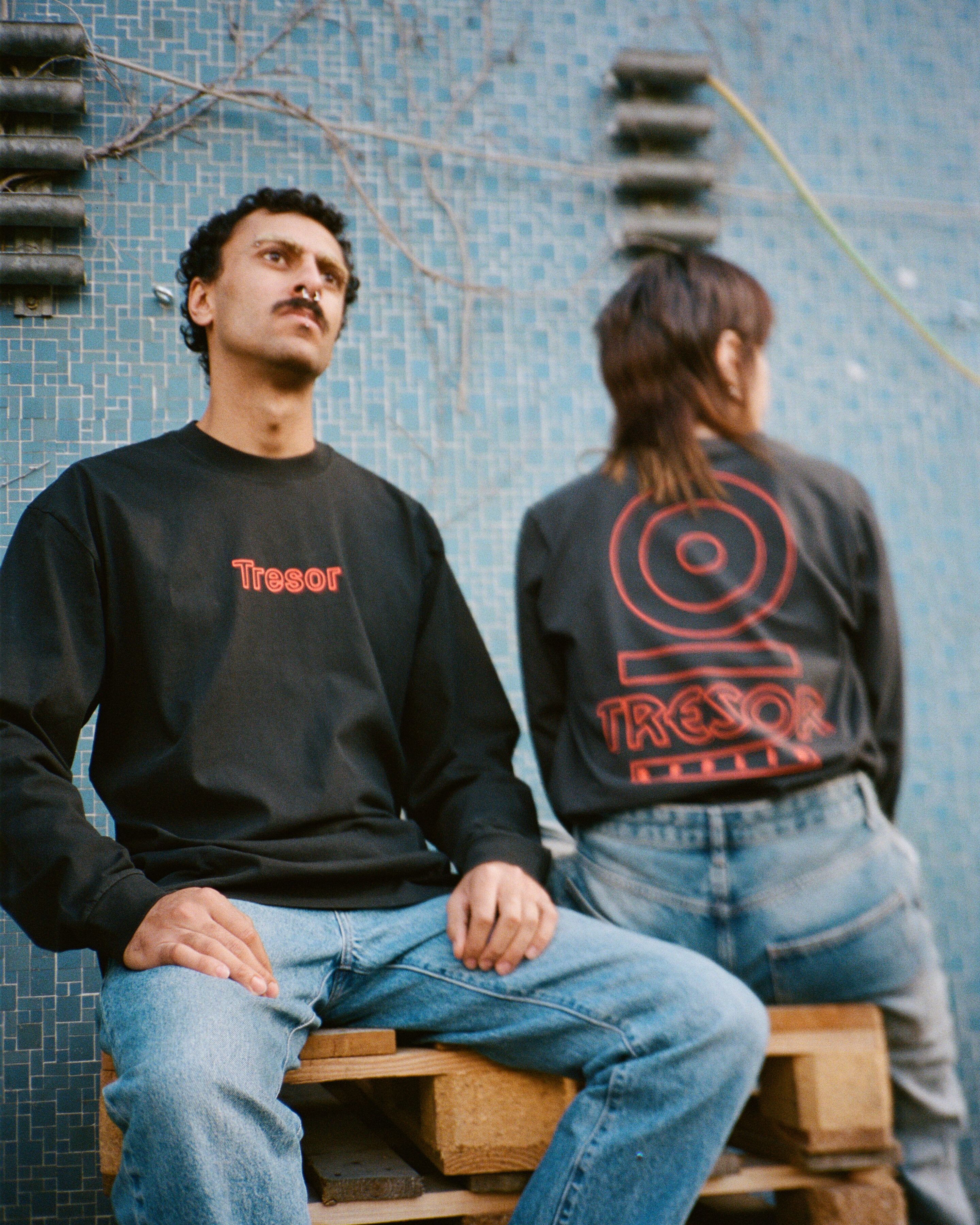 Boxy Longsleeve Outline Logo | Tresor Berlin